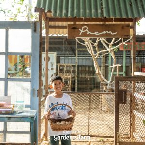 เล้าไก่ไข่ สารพัดสัตว์ปีก เป็ด ไก่ ห่าน หมู เลี้ยงรวมกันได้ที่ Prem Farm